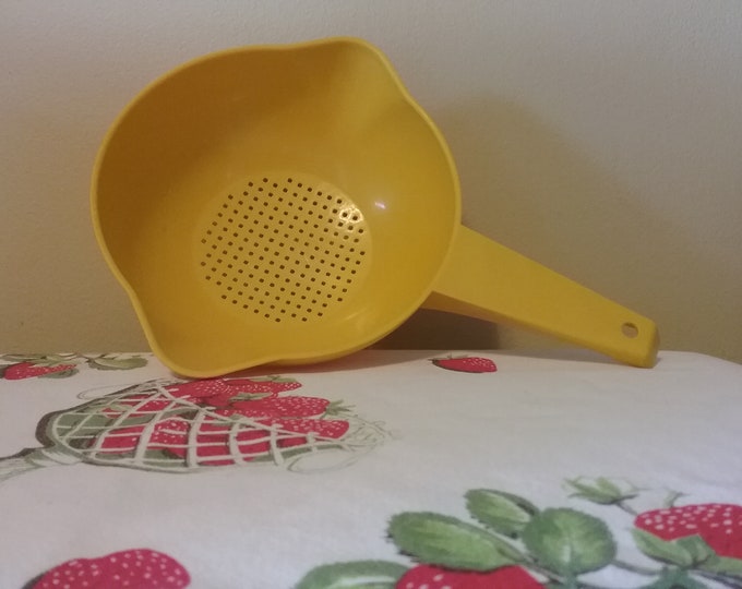 Vintage Tupperware Yellow Classic Strainer/colander 1200 - Etsy