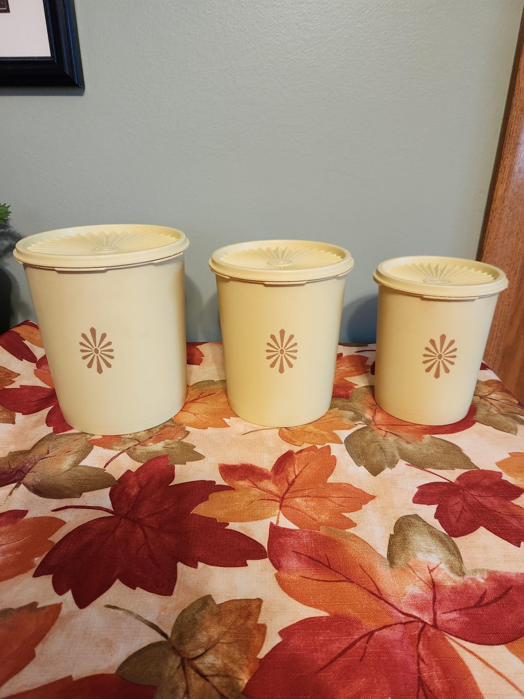 Vintage Tupperware Yellow Sunburst Servalier Canisters With Lids Set of ...