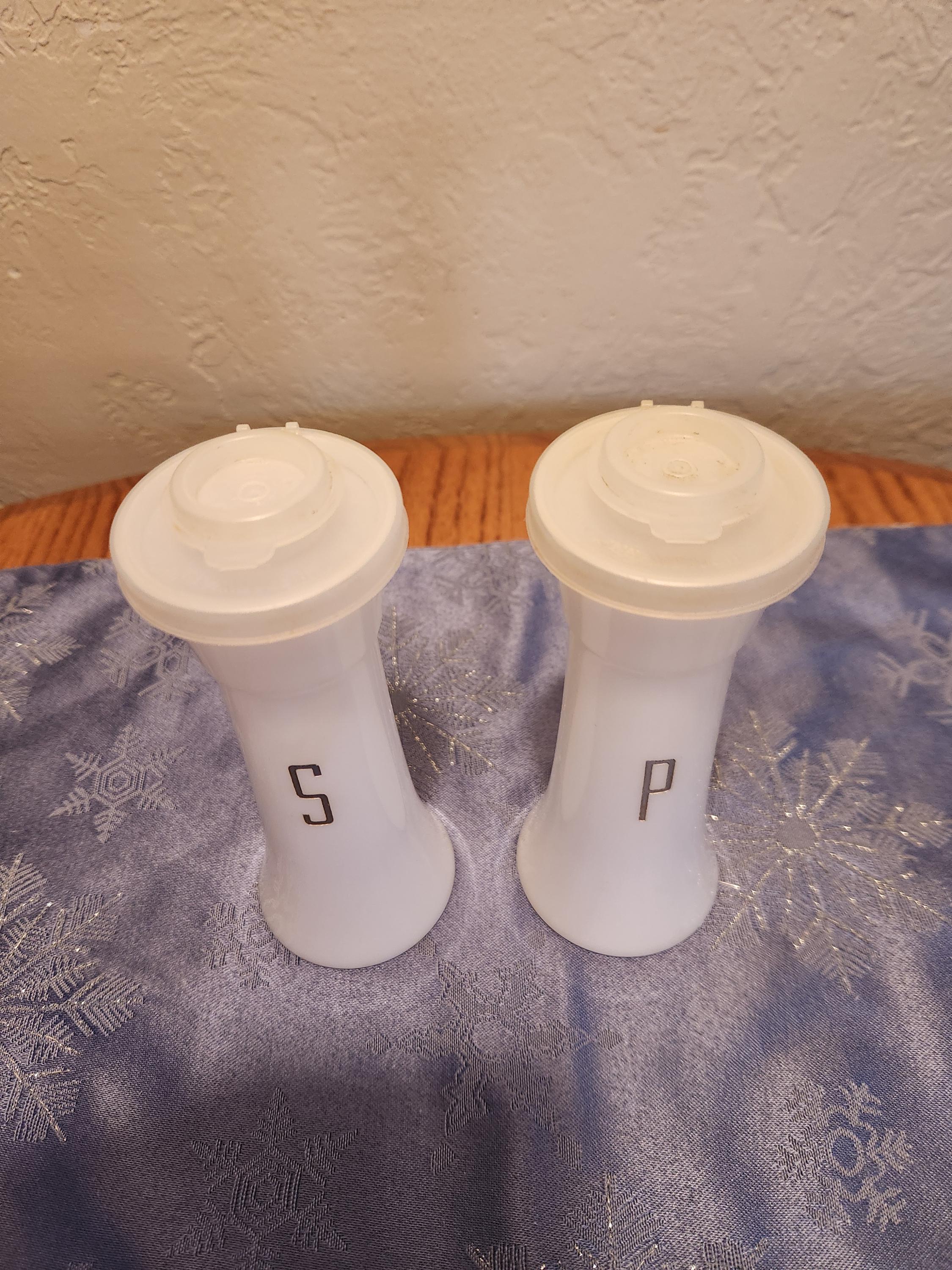 Darling 1960's Vintage Tupperware White and Silver Salt and Pepper ...