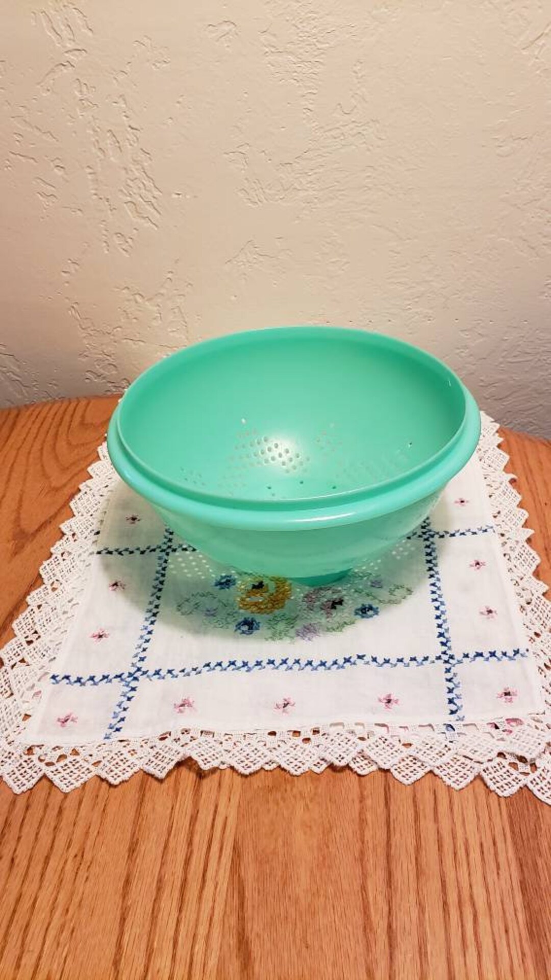 Vintage 1970's Tupperware Jadeite Green Colander / Strainer #339 - Etsy