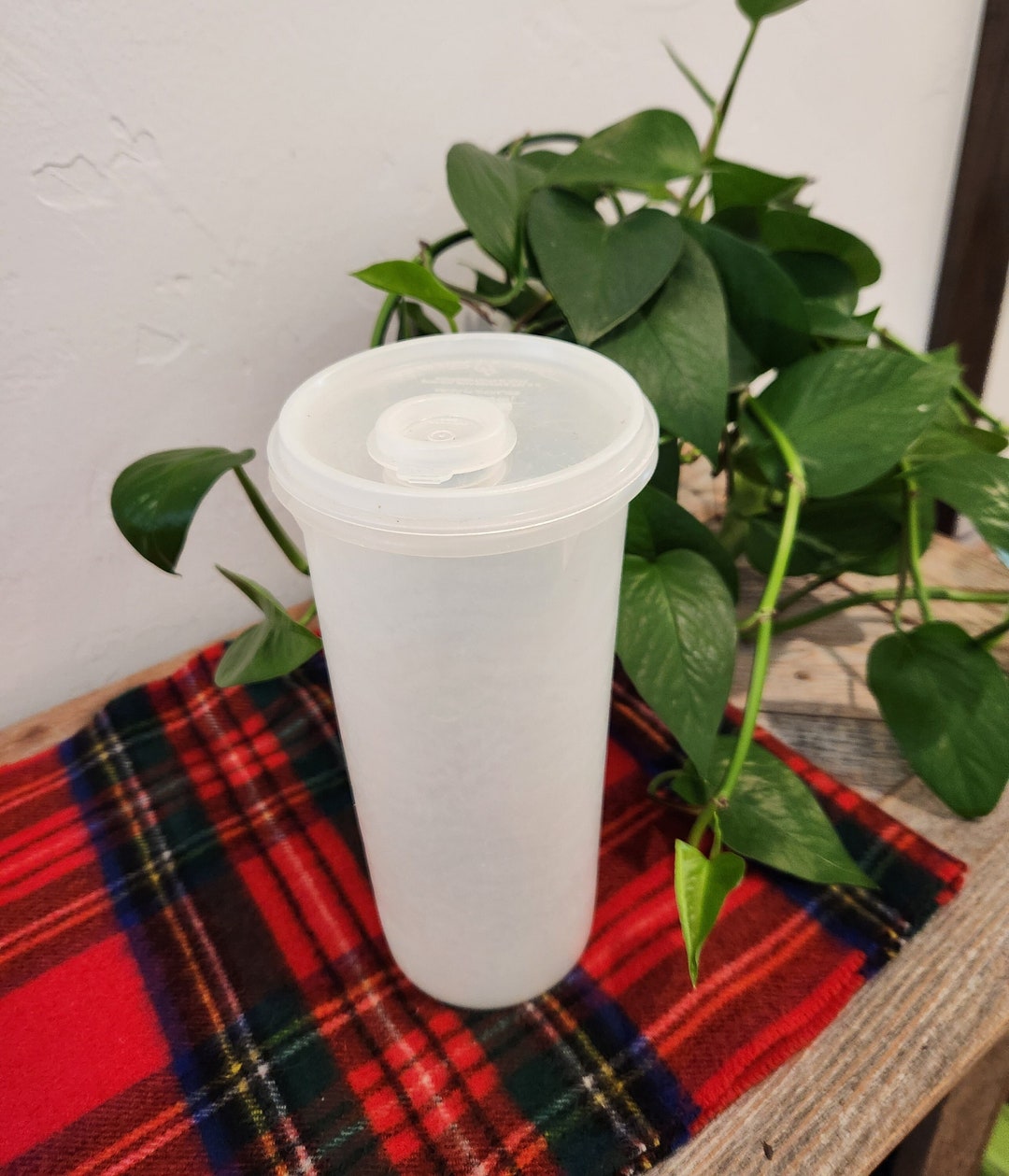 Vintage 1980's Tupperware 32oz Pitcher #262 With Spouted Lid - Etsy