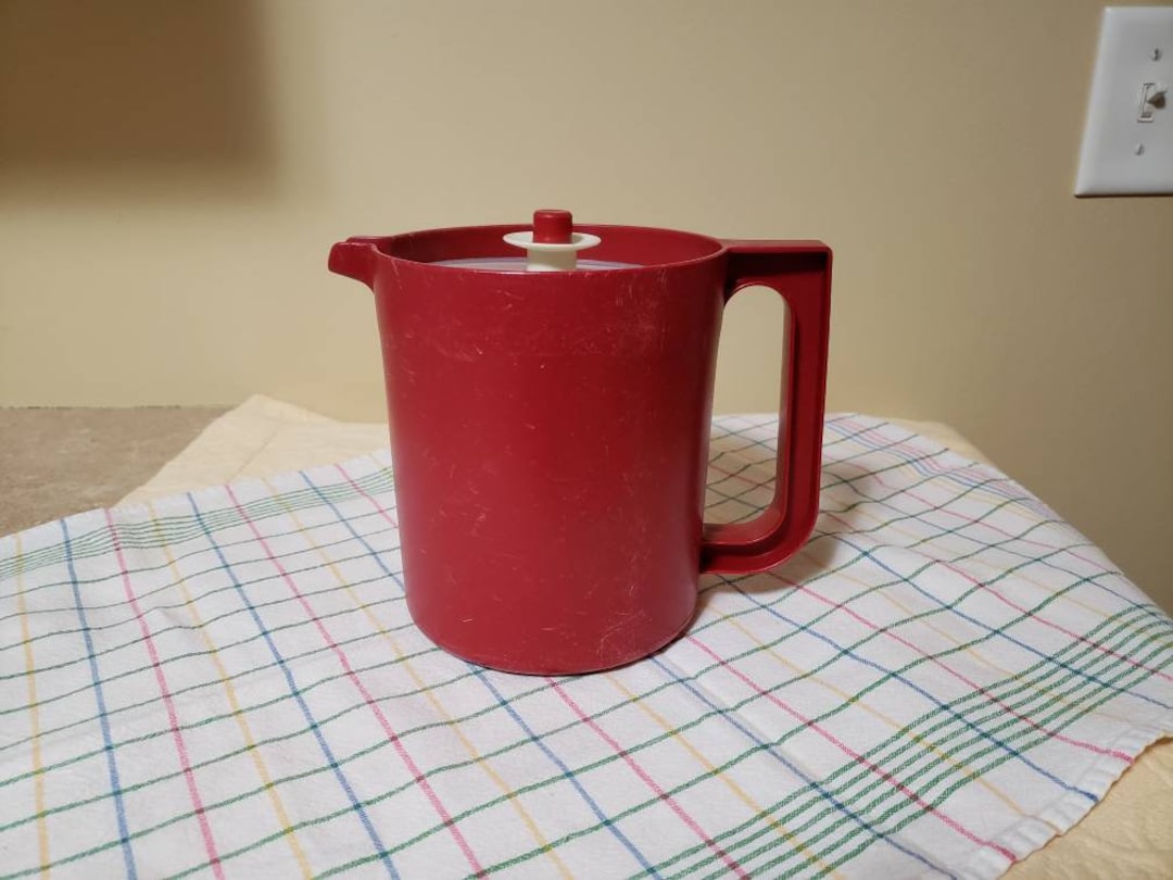 Terrific Vintage 1990's Burgundy Tupperware 1.5 Qt Servalier Pitcher ...