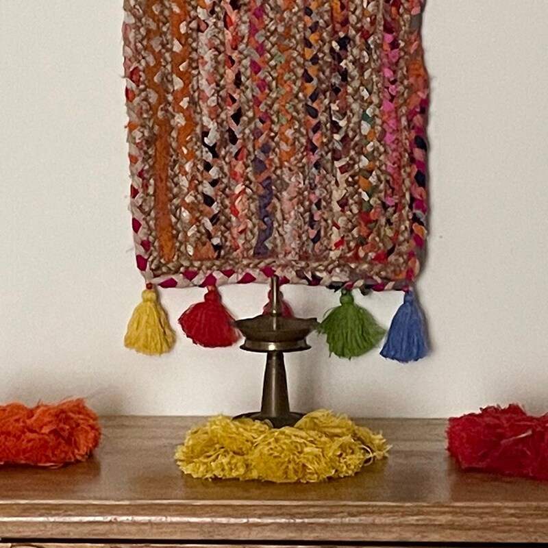 Wall Hanging Gift - 60+ Gift Ideas for 2024