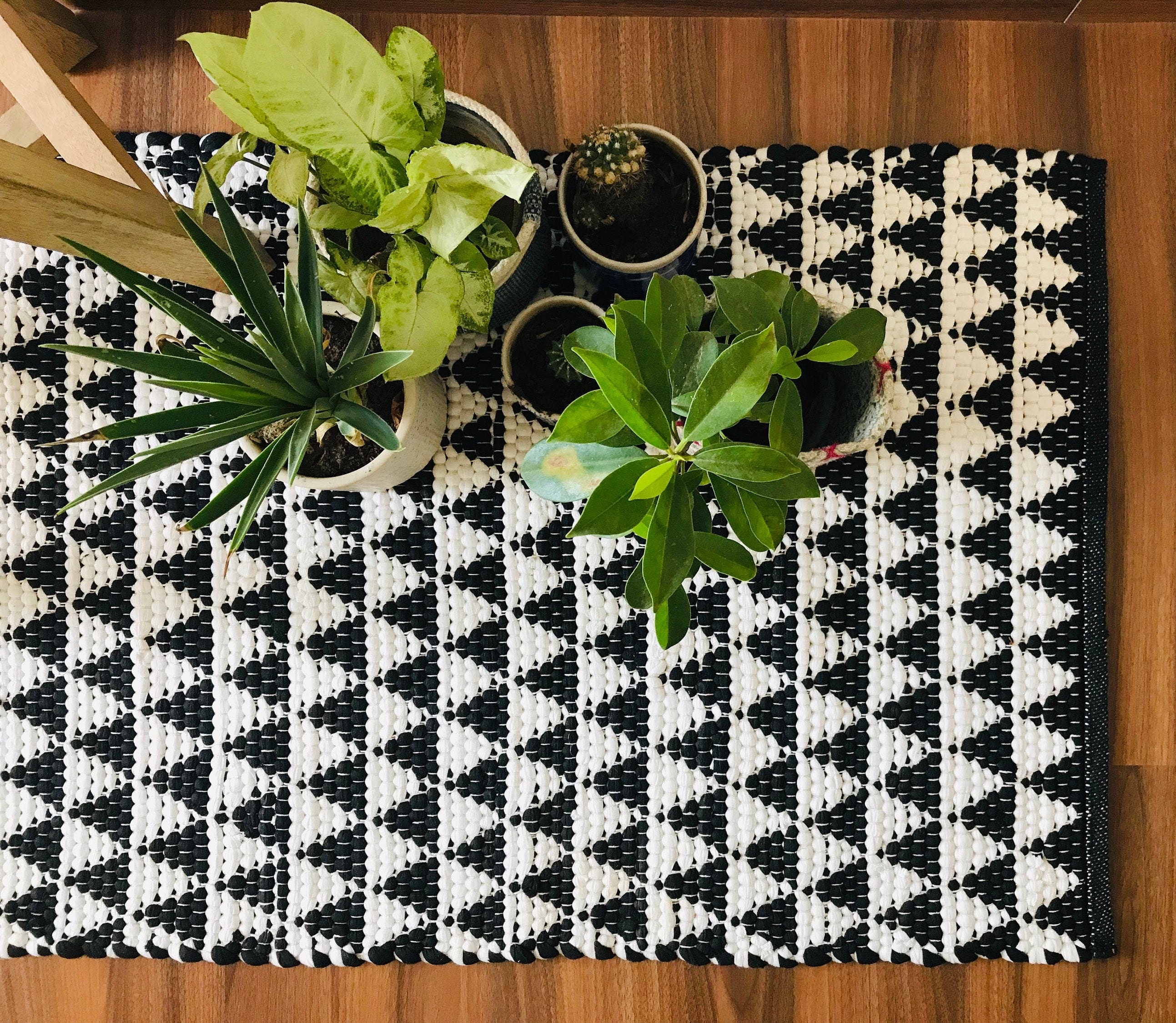 5 X 8 6 X 9 Handmade Rag Rug Black White Chindi Rug - Etsy