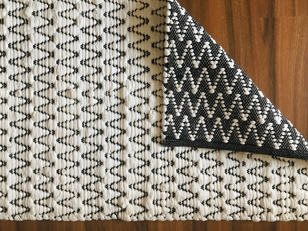 2 X 3 Reversible Handmade Rag Rug, Black and White, Chindi Rug, Dhurrie ...