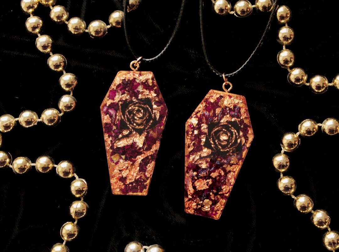 Vampire the Masquerade Toreador V5 Original Necklace / Red Rose ...