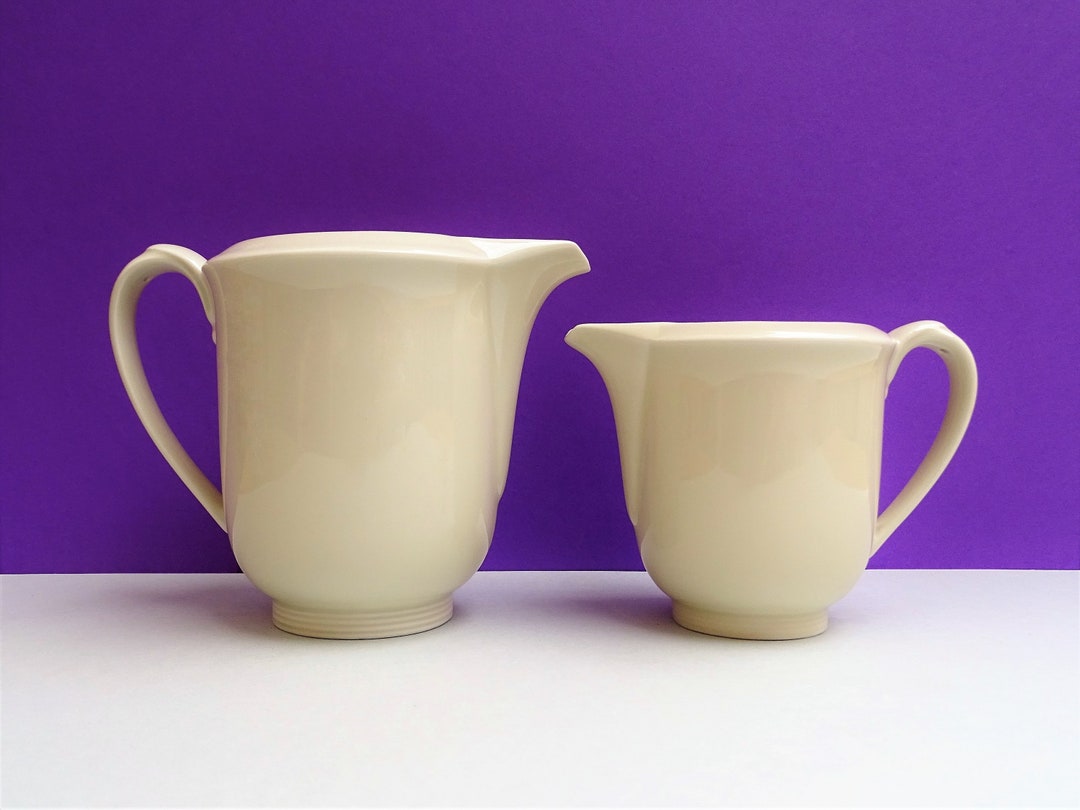 Juego de dos pequeños jarros alemanes de porcelana Hutschenreuther ...