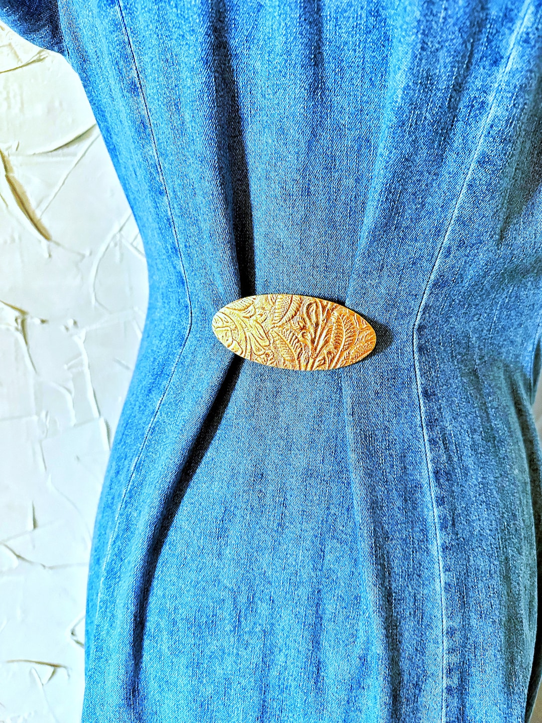 NEW Cinch Clip | Gold & Brown Leather Closure for Jackets, Shirts ...