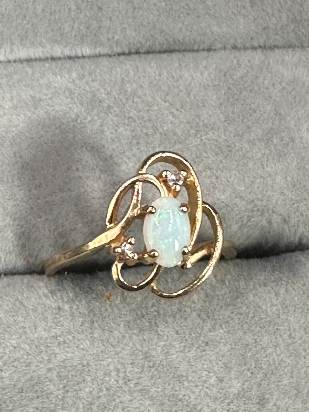 10KP Yellow Gold Opal and Diamond Ring~size 6 - Etsy