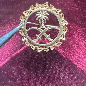 Vintage 18K Yellow Gold Saudi Arabian Symbol Brooch/pendant - Etsy