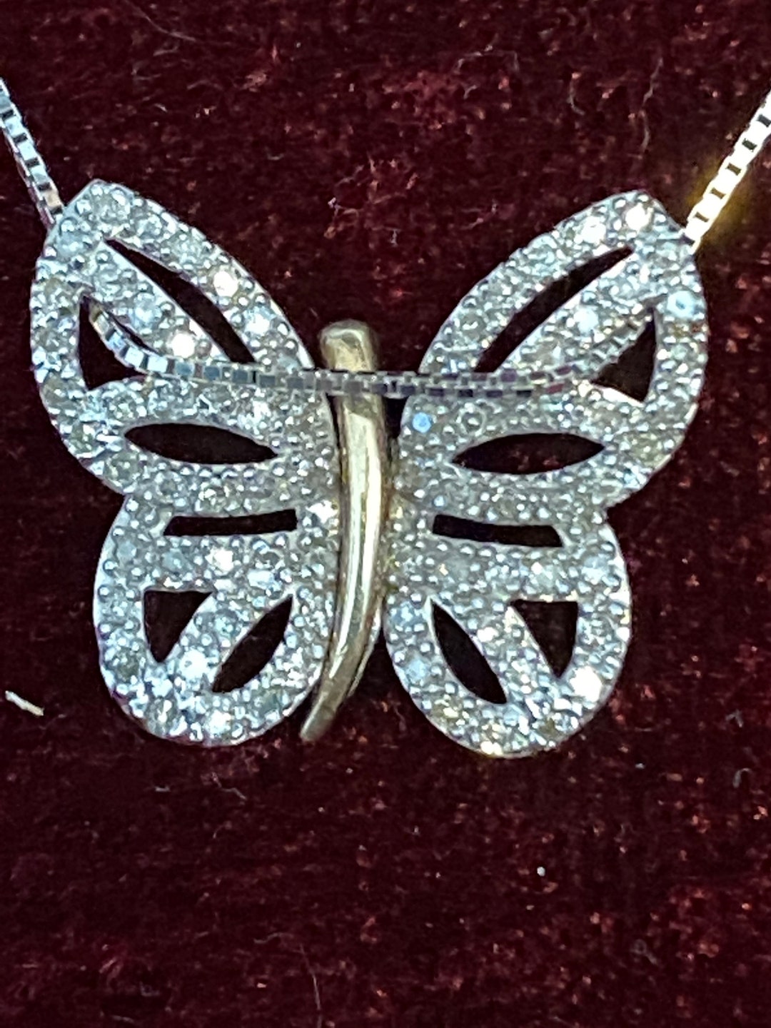 Stunning 14K White Gold Diamond Butterfly Necklace With 16” Box Chain ...