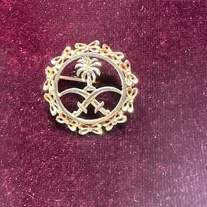 Vintage 18K Yellow Gold Saudi Arabian Symbol Brooch/pendant - Etsy