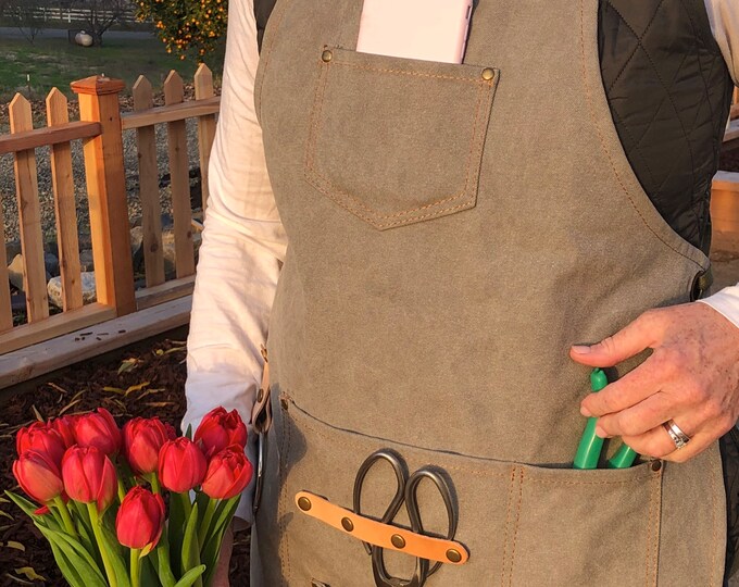 Garden Apron for Women Men, Gardening Apron With Pockets Adjustable Leather Straps Canvas ...