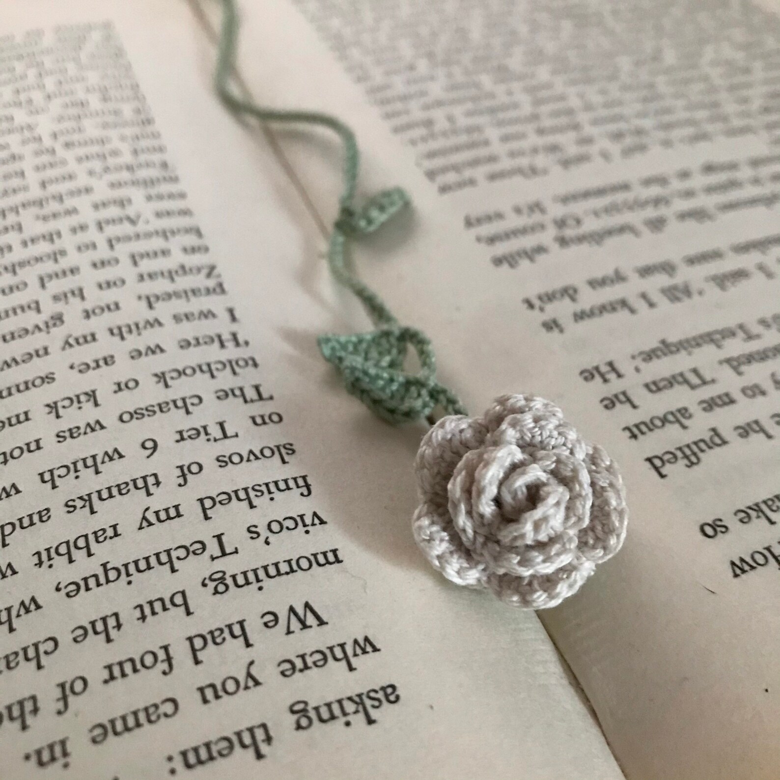 Crochet Rose Bookmark - Etsy