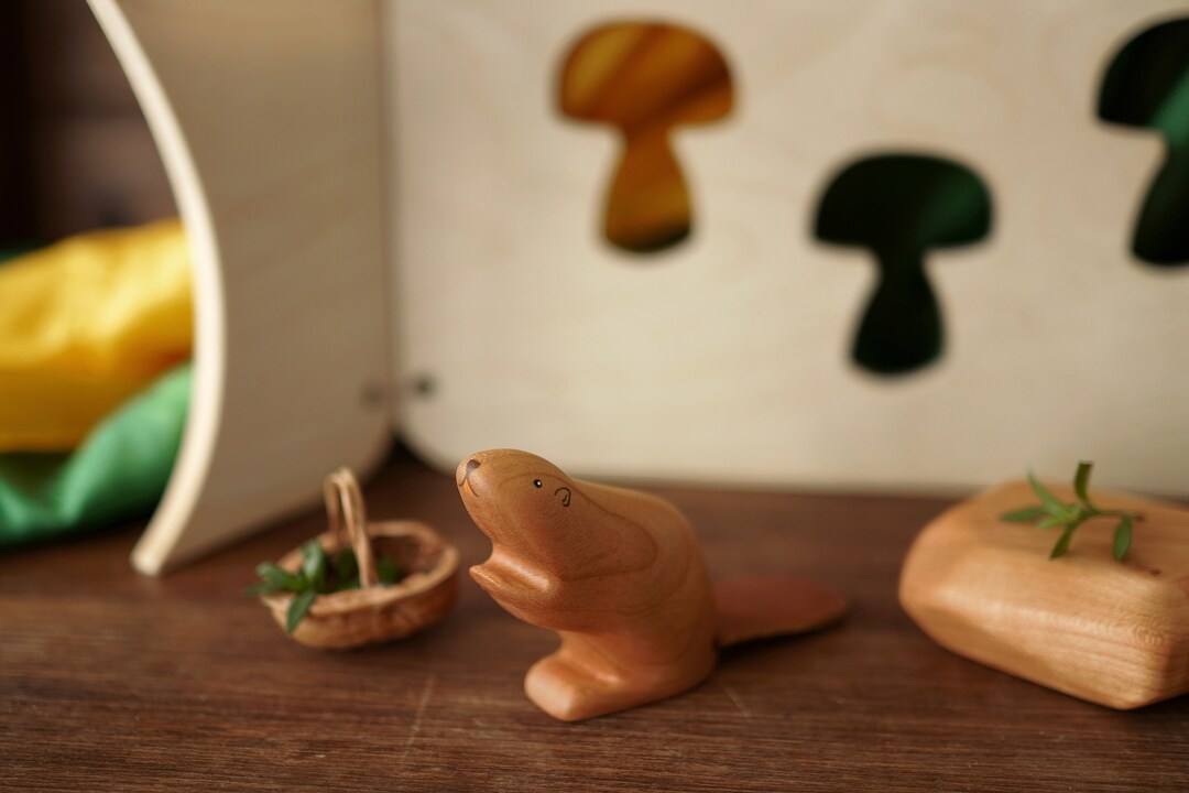 Beaver Friend / Hand-carved / Made to Order - Etsy