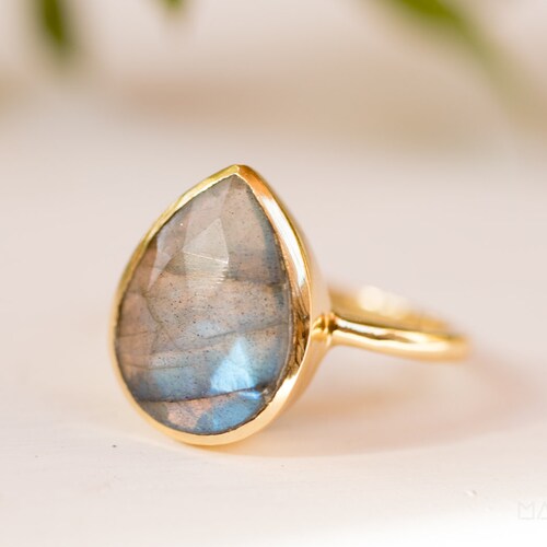 Rainbow Labradorite Tear Drop Ring Gemstone Natural 18k - Etsy