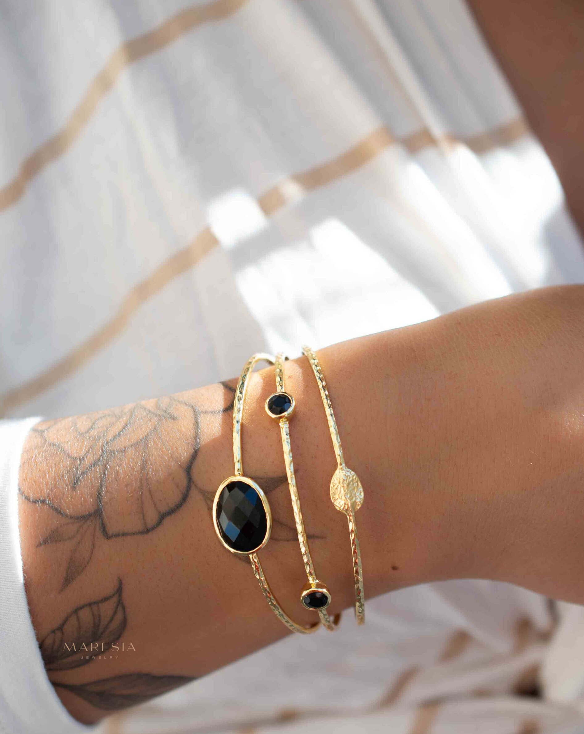 Black Onyx Adjustable Bracelet ~ Gold Plated 18k ~ Handmade Black Onyx Adjustable Bracelet ~ Gold Plated 18k ~ Handmade