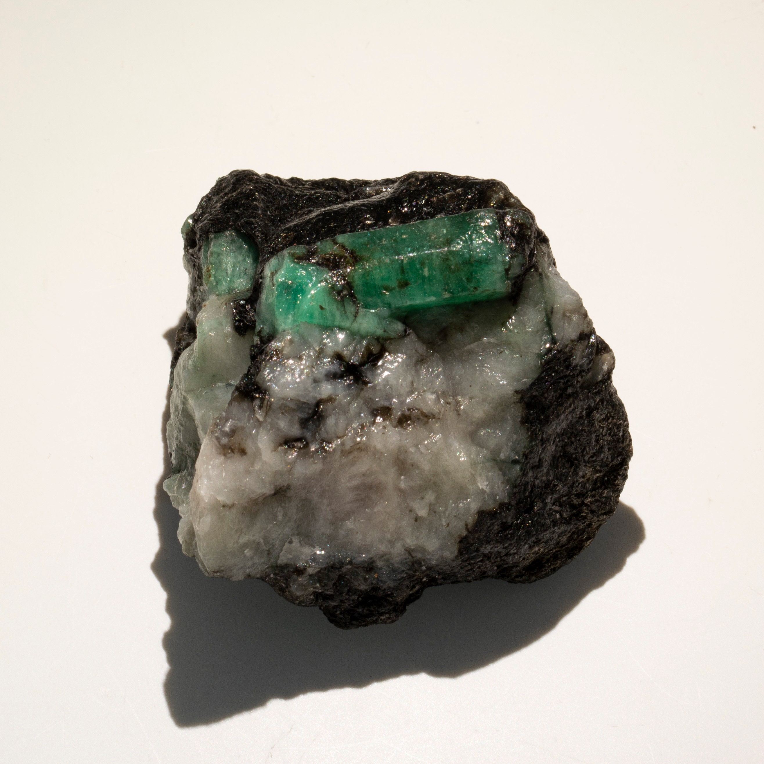 133-gram Raw Emerald With Quartz and Mica Matrix. Translucent Emerald ...