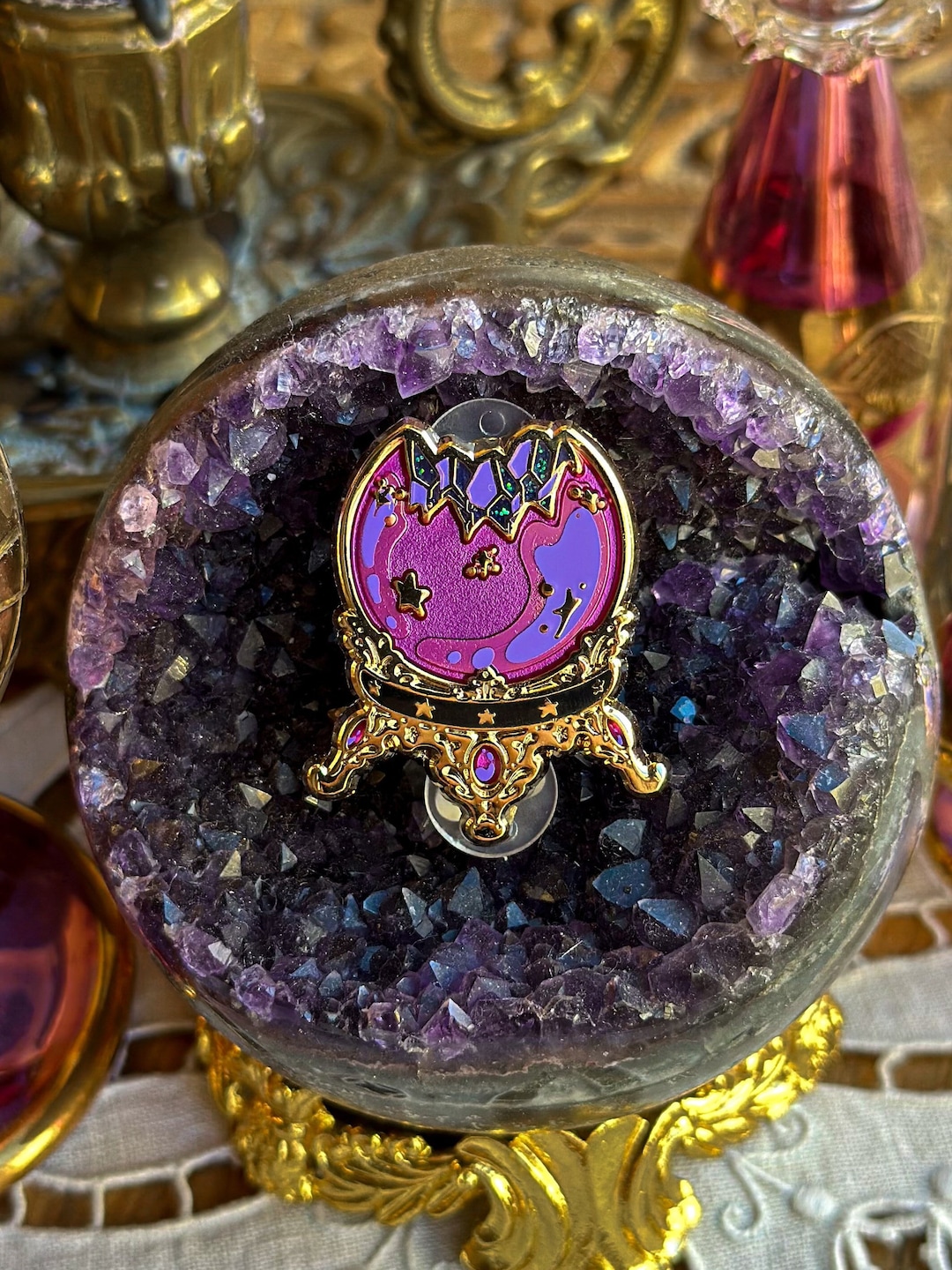 CRYSTAL BALL Enamel Pin. Gold Finish, Hard Enamel. Green Witch Pin ...