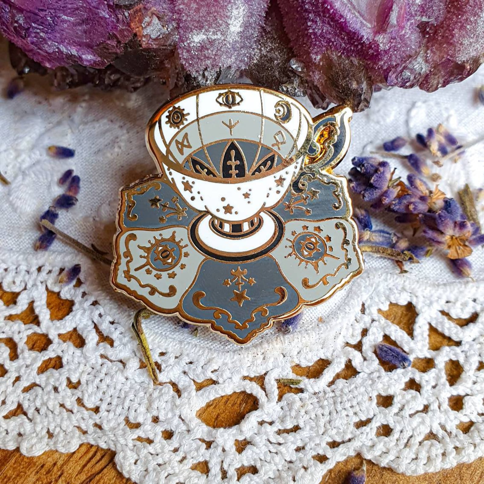 FORTUNE TELLING SET. Hard Enamel Pin. Witchy Pin. All Seeing - Etsy