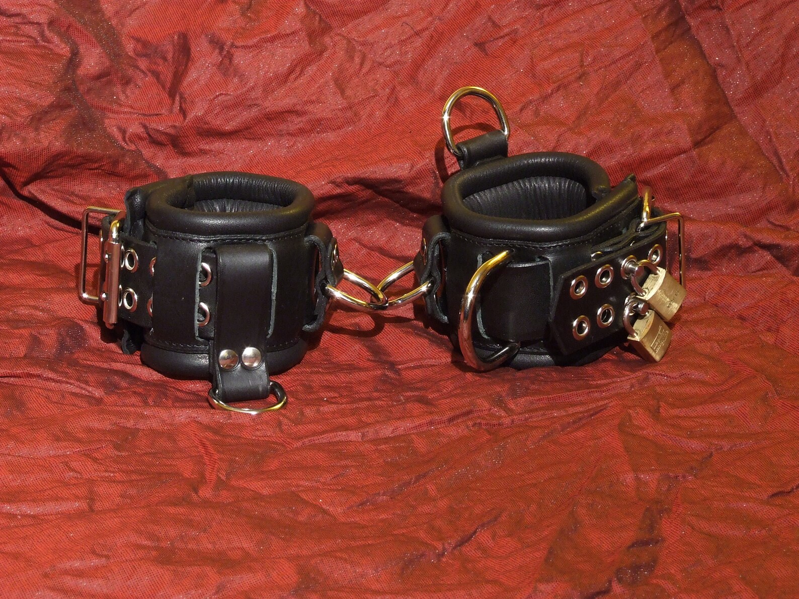 Heavy Duty: Leather F U S S shackles 80 mm wide genuine | Etsy