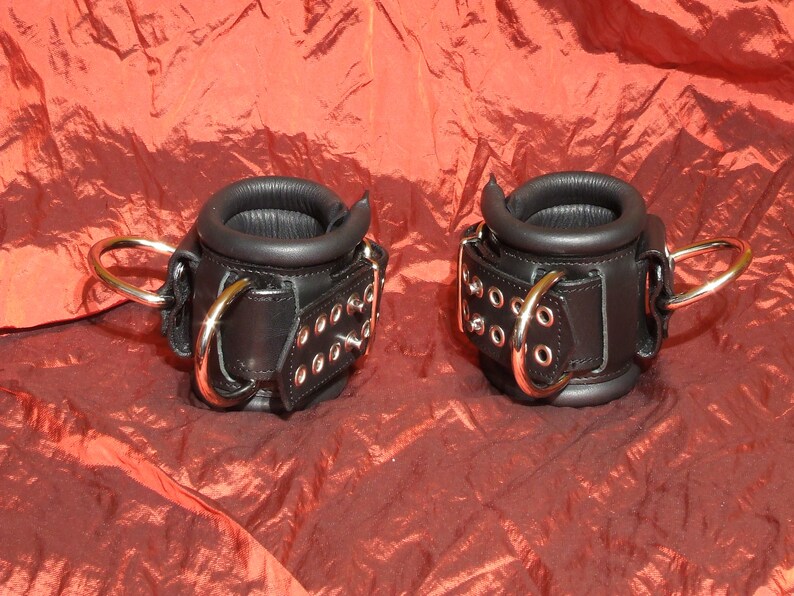 Ultra-Heavy Duty: Leather handcuffs 100 mm wide real | Etsy