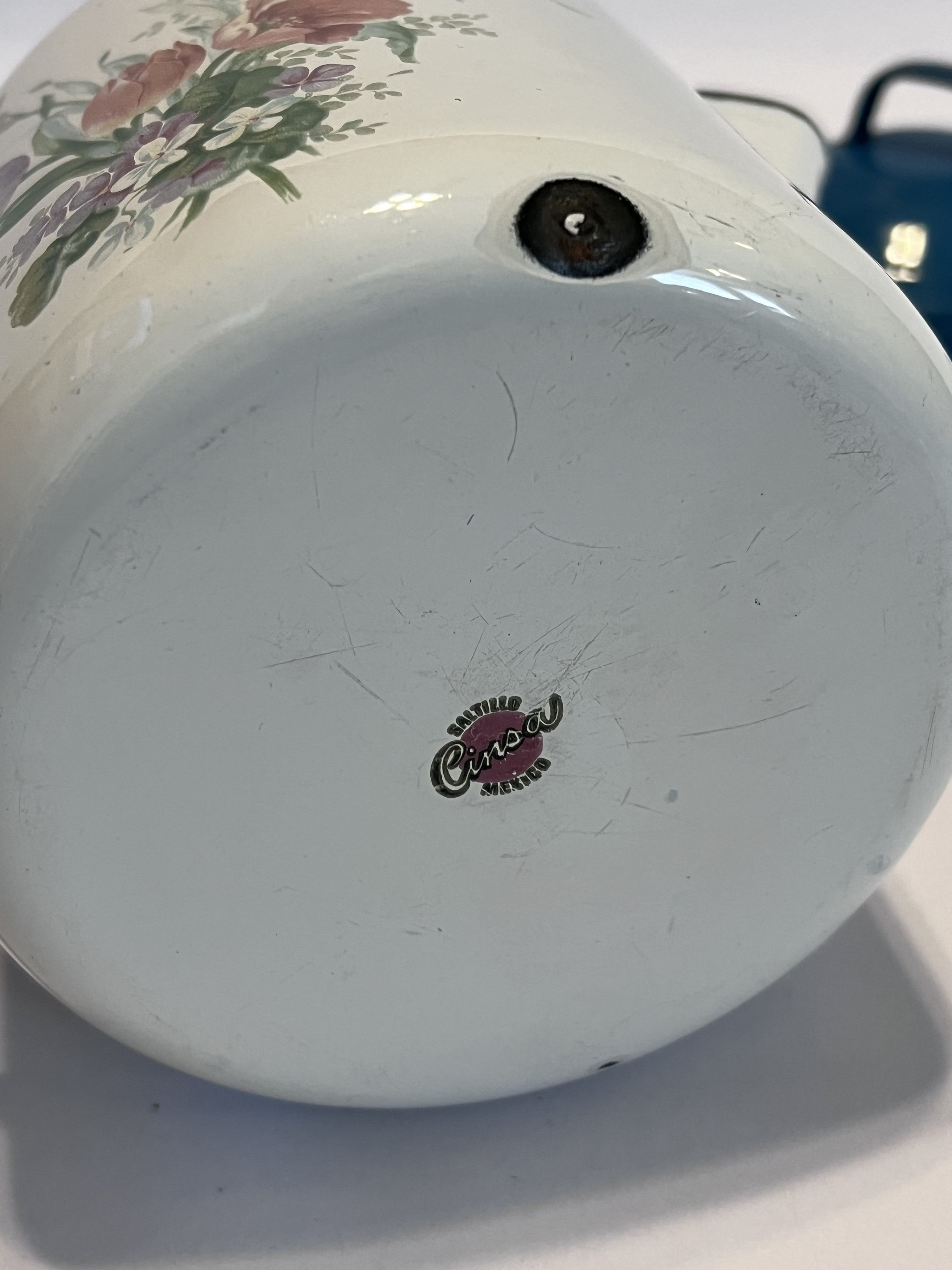 Vintage Cinsa Bastille Mexico Enamel Teapot 4 Enamel Cups Floral Design ...