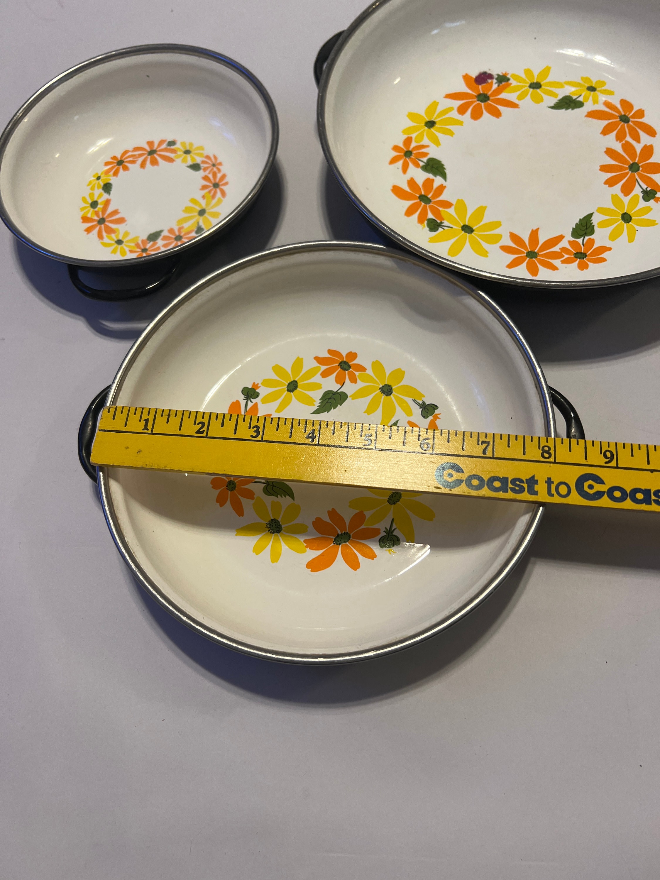 Vintage Ekco Country Garden Set 3 Pans Yellow Orange Flowers Porcelain ...