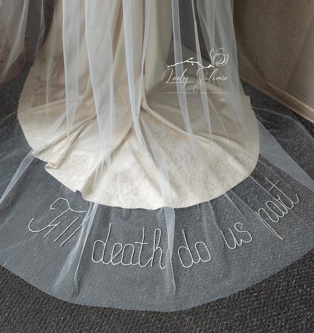Personalized Wedding Veil Embroidery Pearls Veil Monogram Veil Initials ...