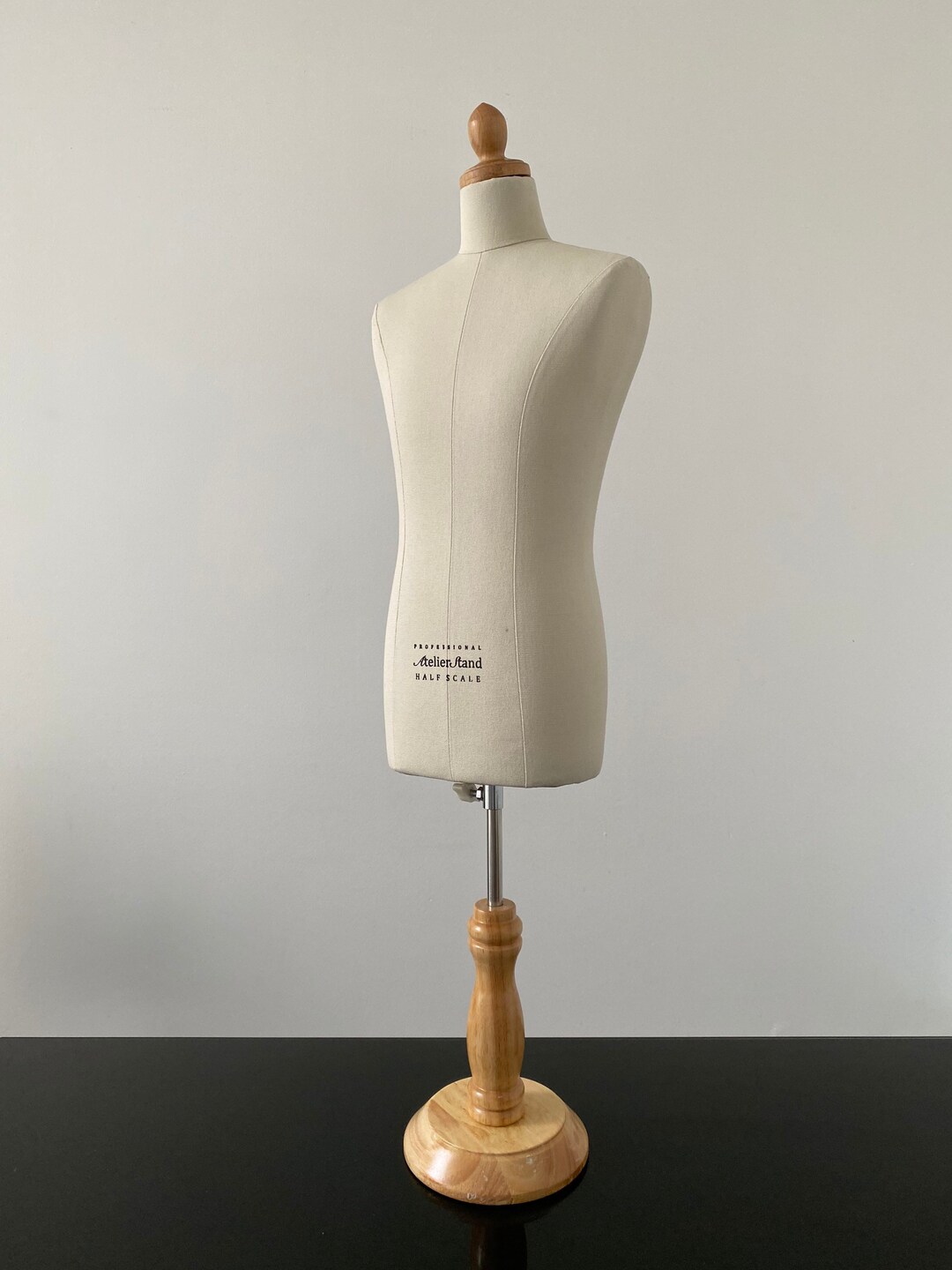 Mens 1/2 Half Scale of Size 40 Professional Body Form table Top ...