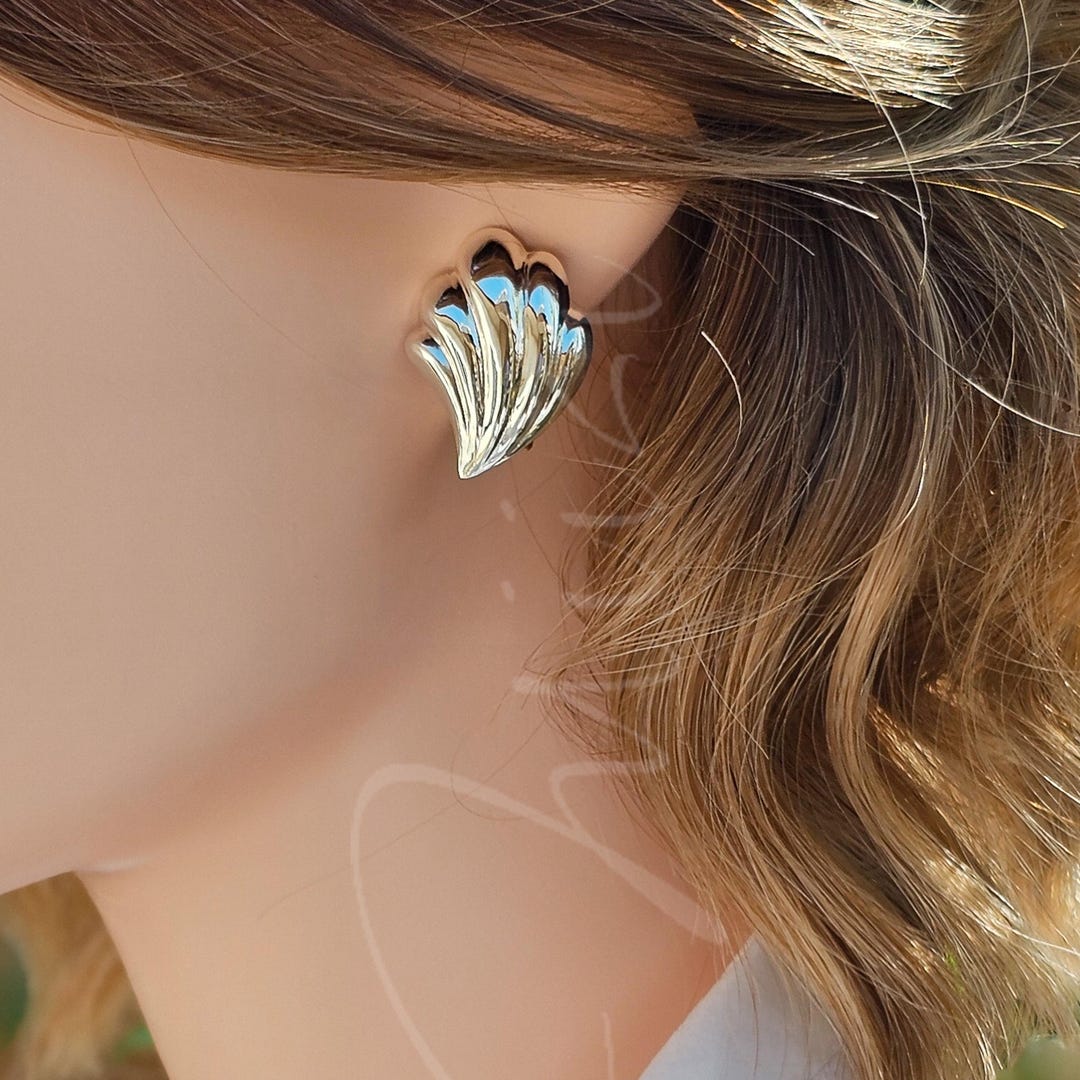 Sterling Silver Curved Sea Shell Clip on Earrings, Vintage Style Design ...