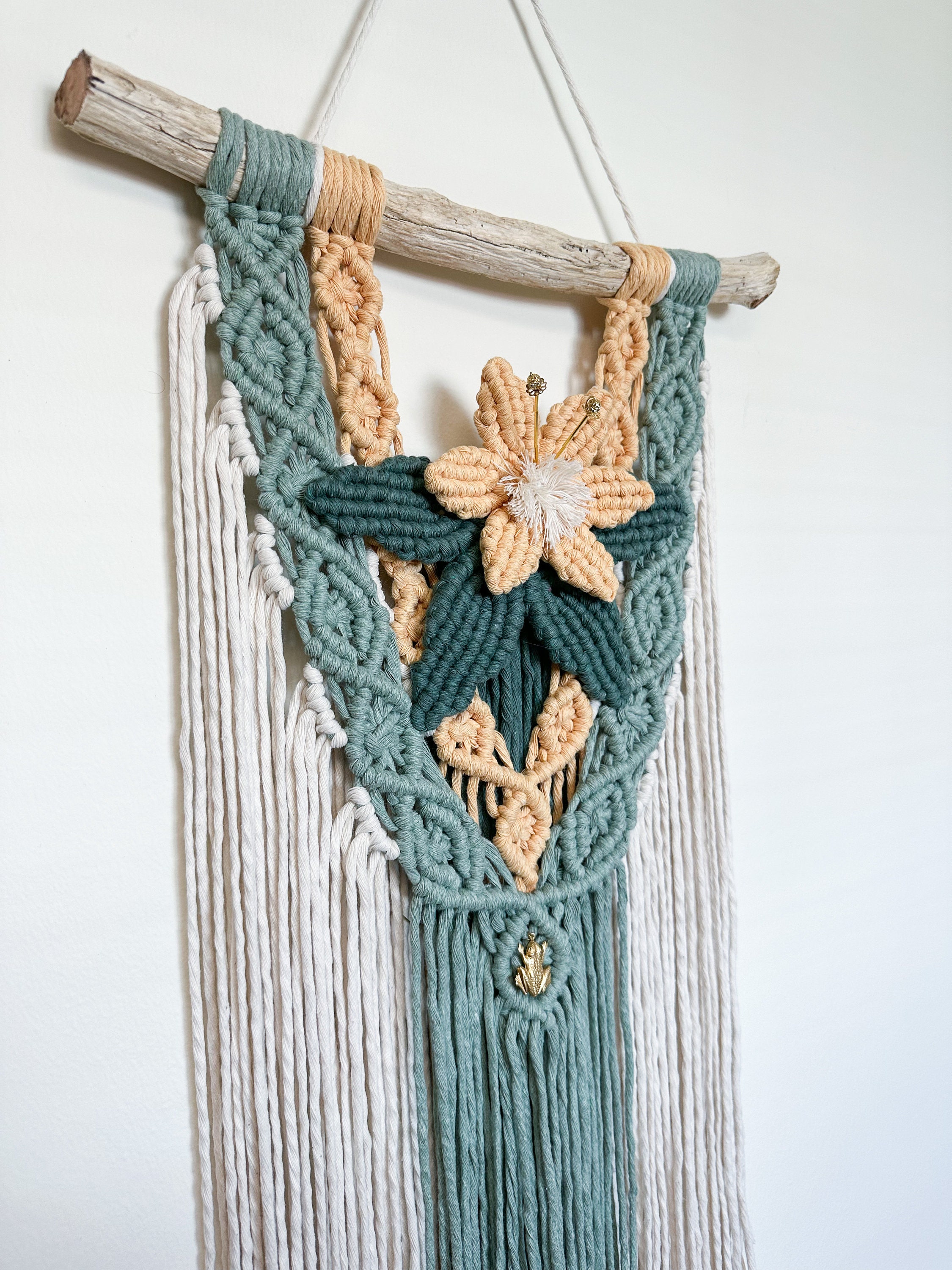 Lotus Flower Frog Macrame - Etsy