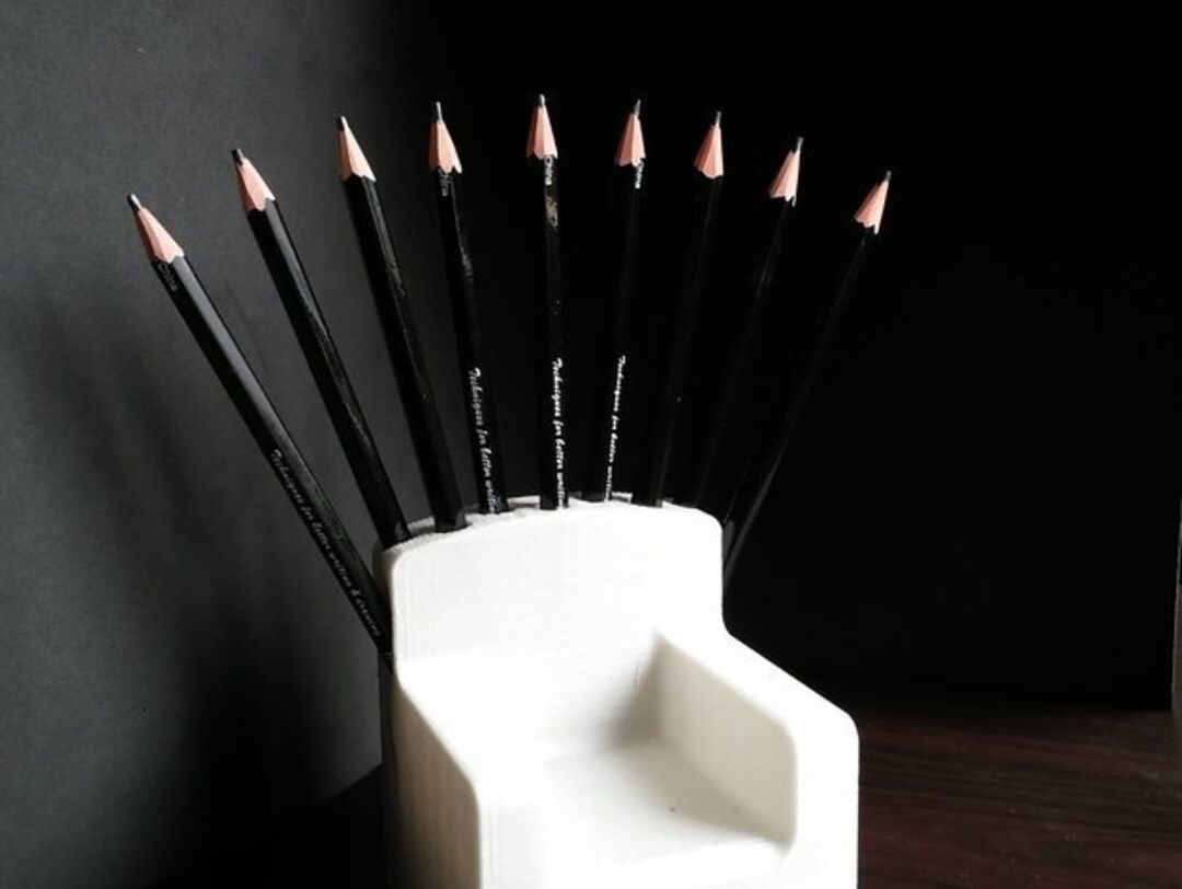 The Iron Throne | Game of Thrones | 3D Throne | Cake Topper | Pencil ...