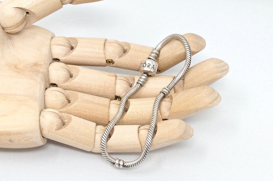 Vintage Designer Pandora Iconic Pandora Sterling Silver Clasp Bracelet ...