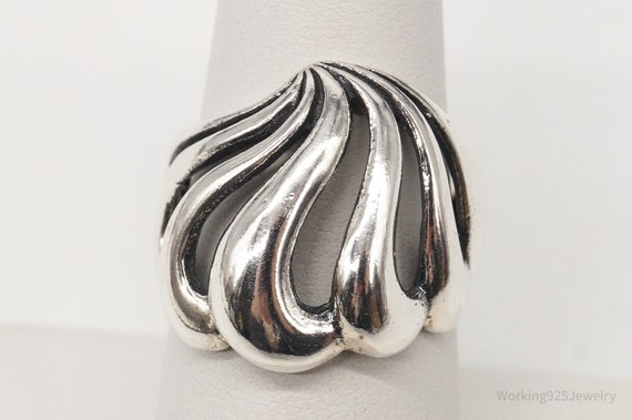 Vintage kabana jewelry store