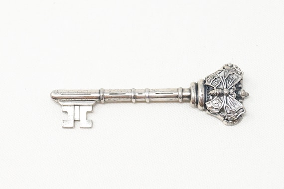 Antique Butterfly Skeleton Key Sterling Silver Brooch… - Gem