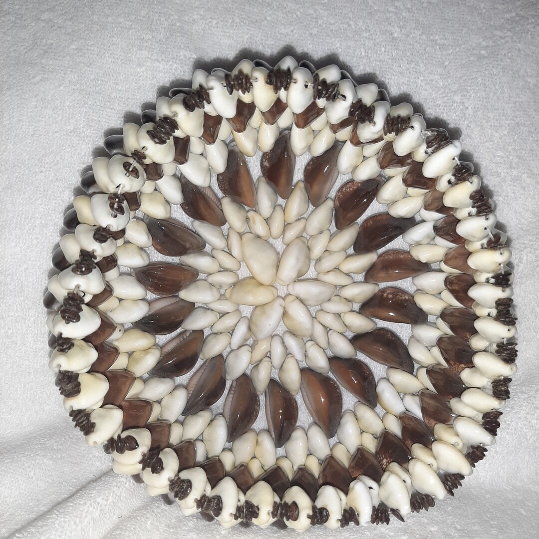 Vintage Cowrie Shell Bowl - Etsy
