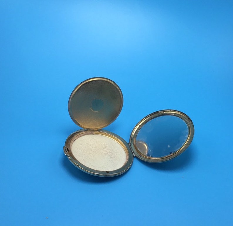 Vintage Gold Tone Makeup Compact - Etsy