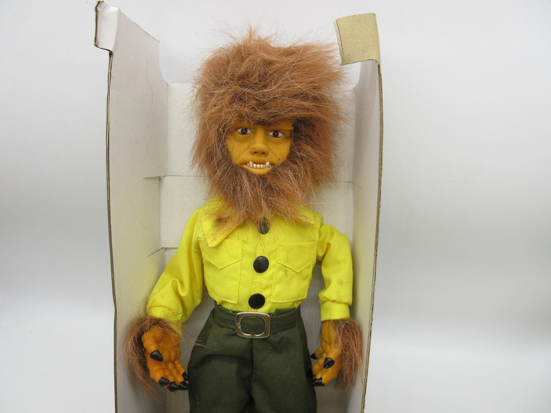 1992 the WOLFMAN Universal Monsters Battery Operated Doll New in Box by ...