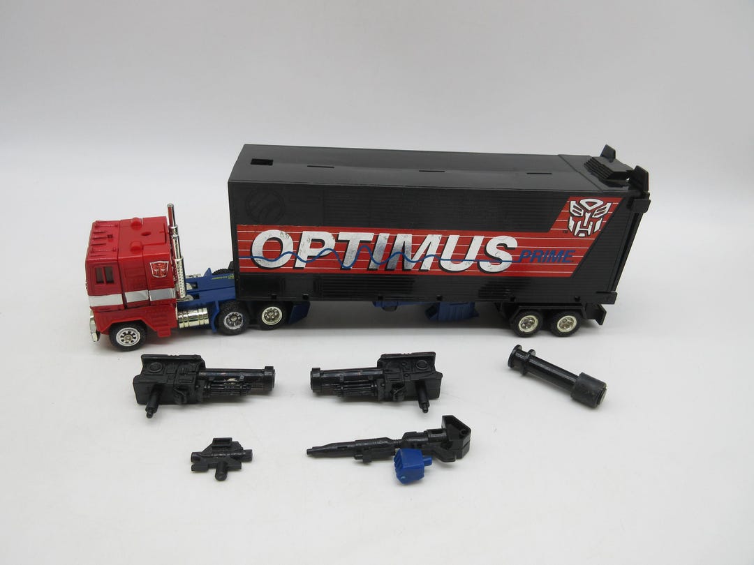 1992 G2 Optimus Prime + Trailer + Fist + Guns - G1 Transformers ...