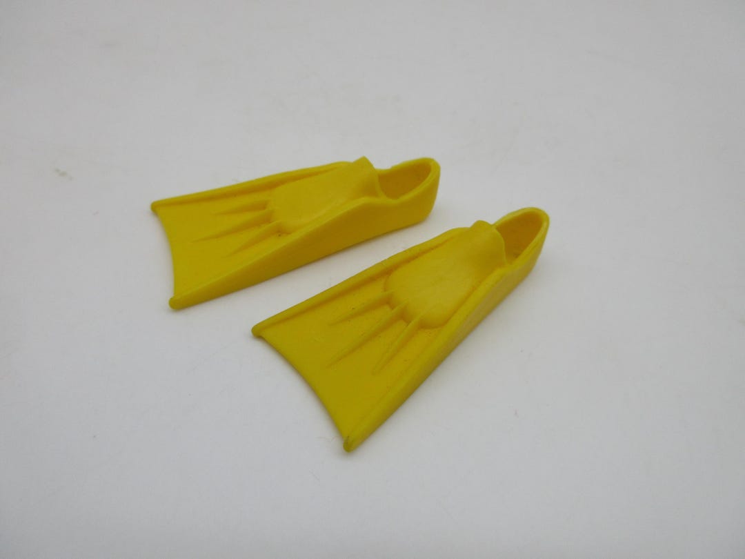 1970 KEN #1435 Scuba Fins Yellow - Barbie - Mattel - Clothes ...
