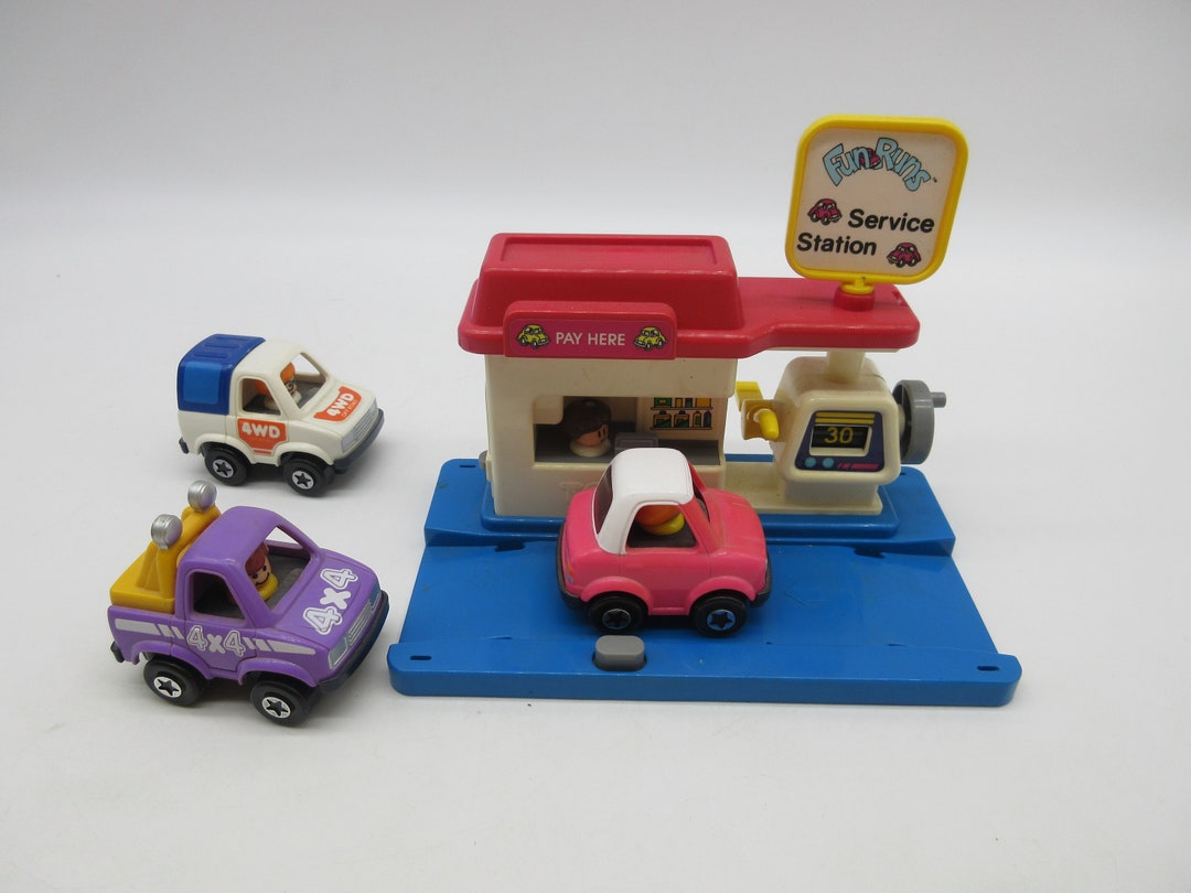 1991 TOMY PULL Back Cars + Gas Station - Wind-up by TOMY - Works! Rare ...
