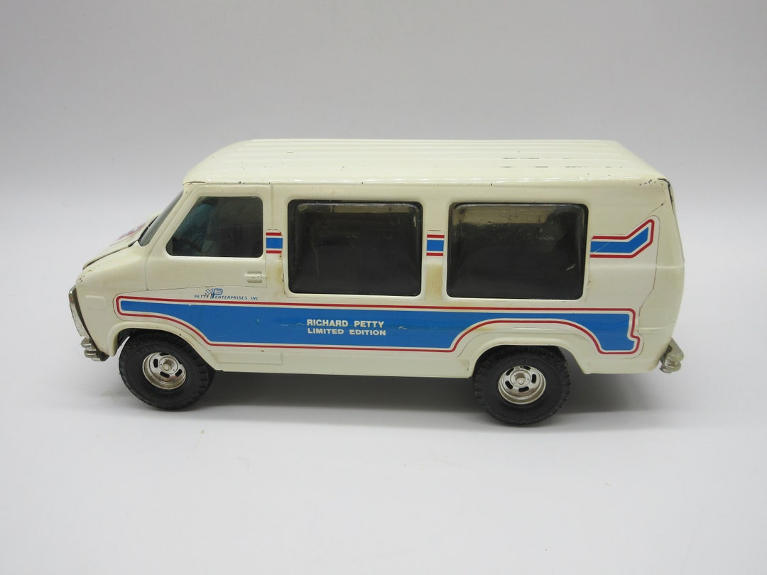 1981 RICHARD PETTY Van by Ertl #43 Nascar - Pressed Steel - Diecast - Etsy