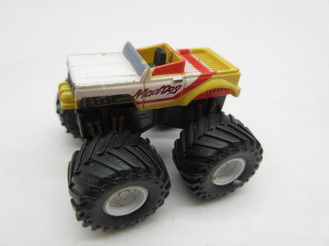 1989 MAD DOG Tuff Trax - 4x4 Monster Truck - Micro Machines - GALOOB ...
