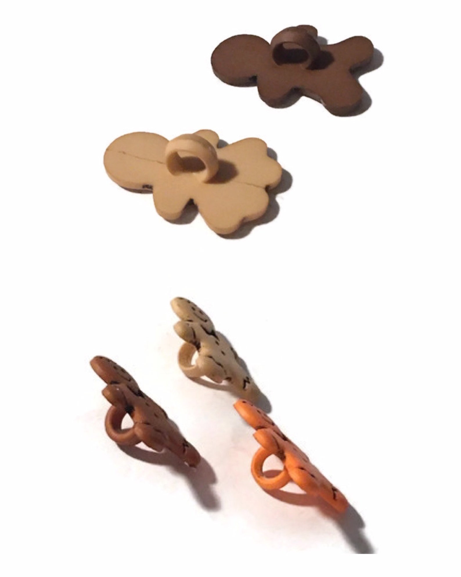 18mm Miniature Acrylic Gingerbread Man & Women Shank Back Buttons ...
