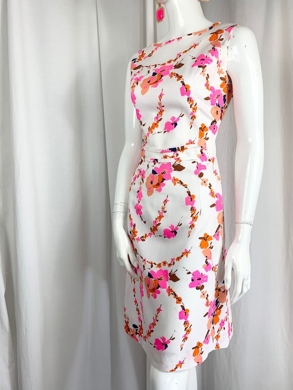 1960s Fitted Cotton Shift Dress in Neon Prink Blossom… - Gem