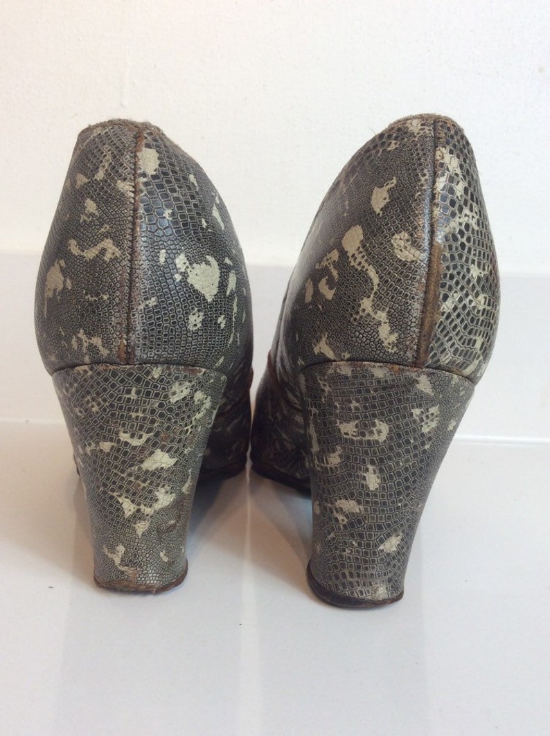 1940's CC41 Faux Snakeskin All Leather Court Shoes .. | Etsy UK