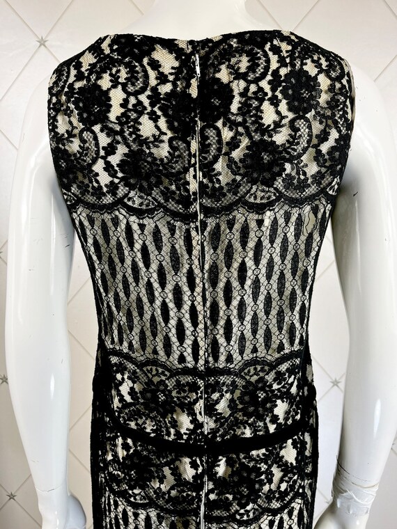 1960's Black Scalloped Lace Shift Dress with Contrast… - Gem