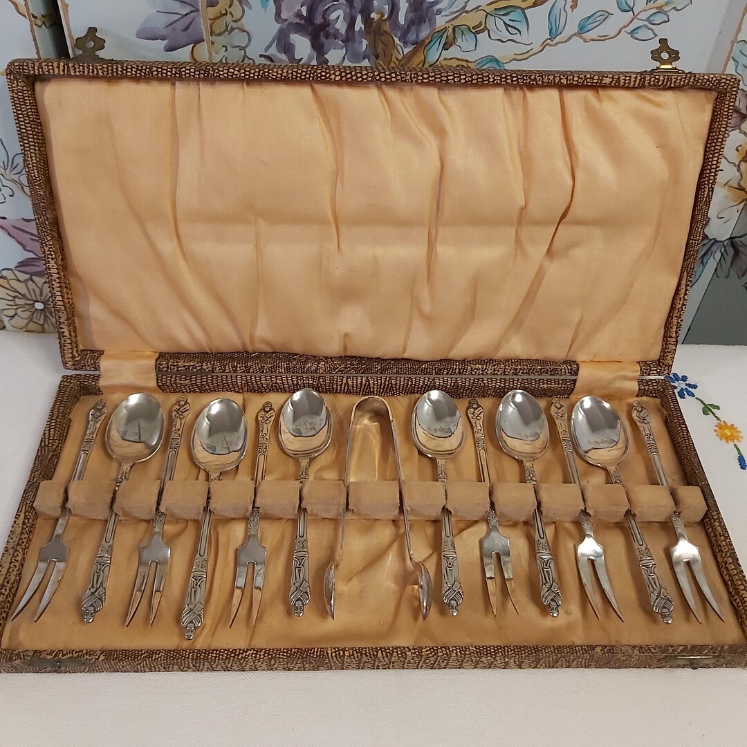 Vintage Apostle Teaspoons, Cake Forks and Sugar Tongs Set - Etsy