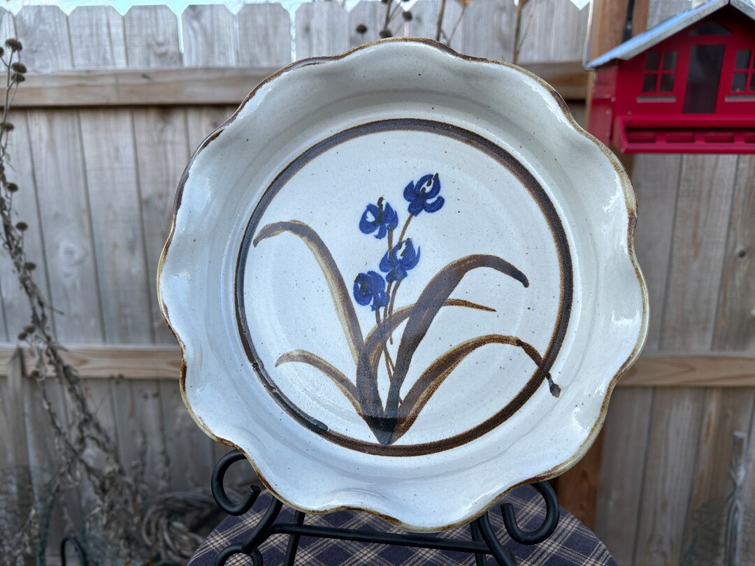 Pie Plate Baking Dish Quiche Wall Hanger or Kitchen Decor Handmade ...